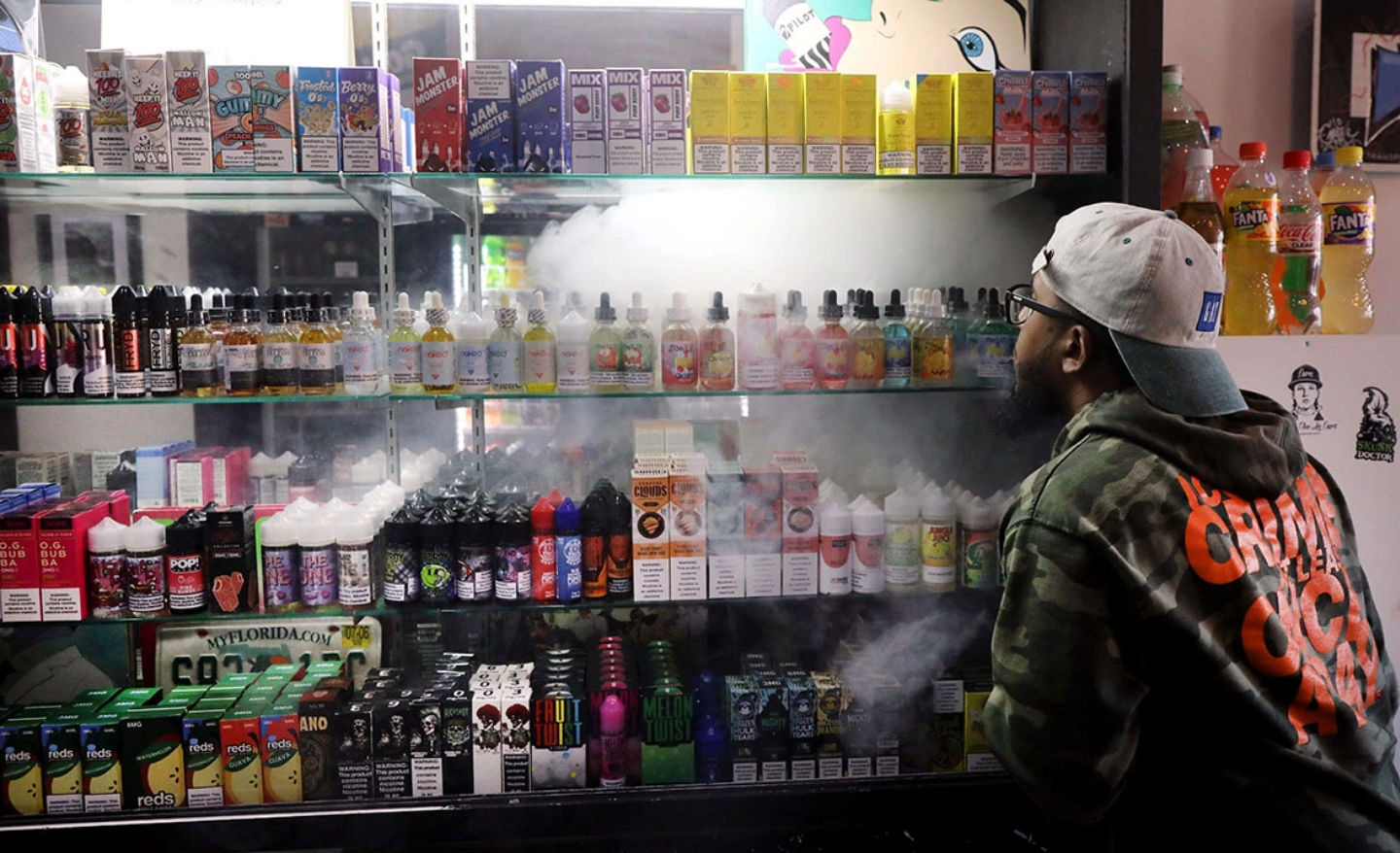Sejarah Vape di Dunia dan Indonesia – uNics Vape Store
